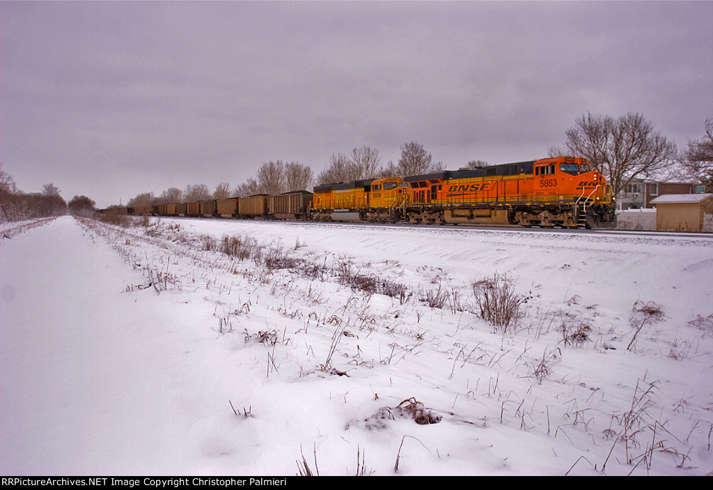 BNSF 5863 & 9906 Lead C-NAMTHH0-20